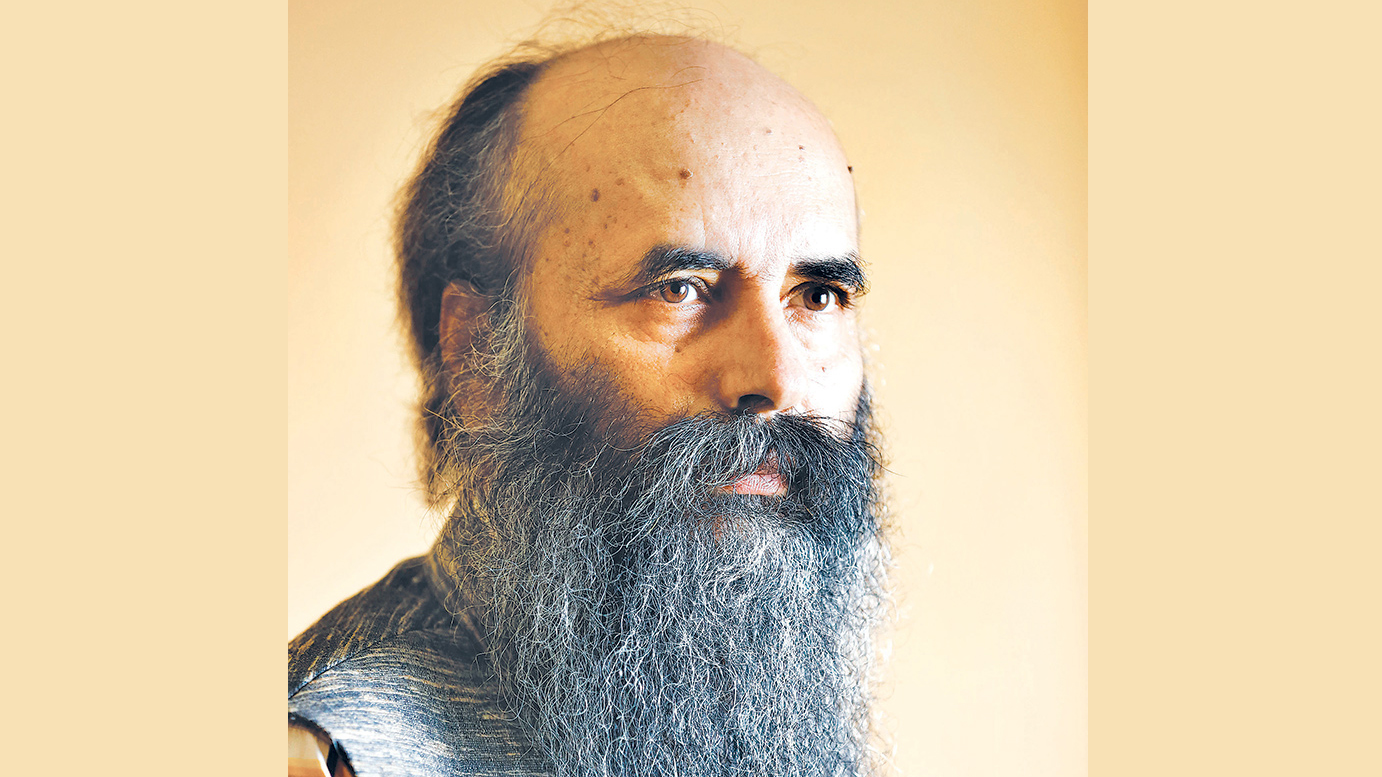 'हामीले लोकतान्त्रिक व्यवस्था चलाउने व्यक्ति नै पाएनौँ'- कुराकानी ...