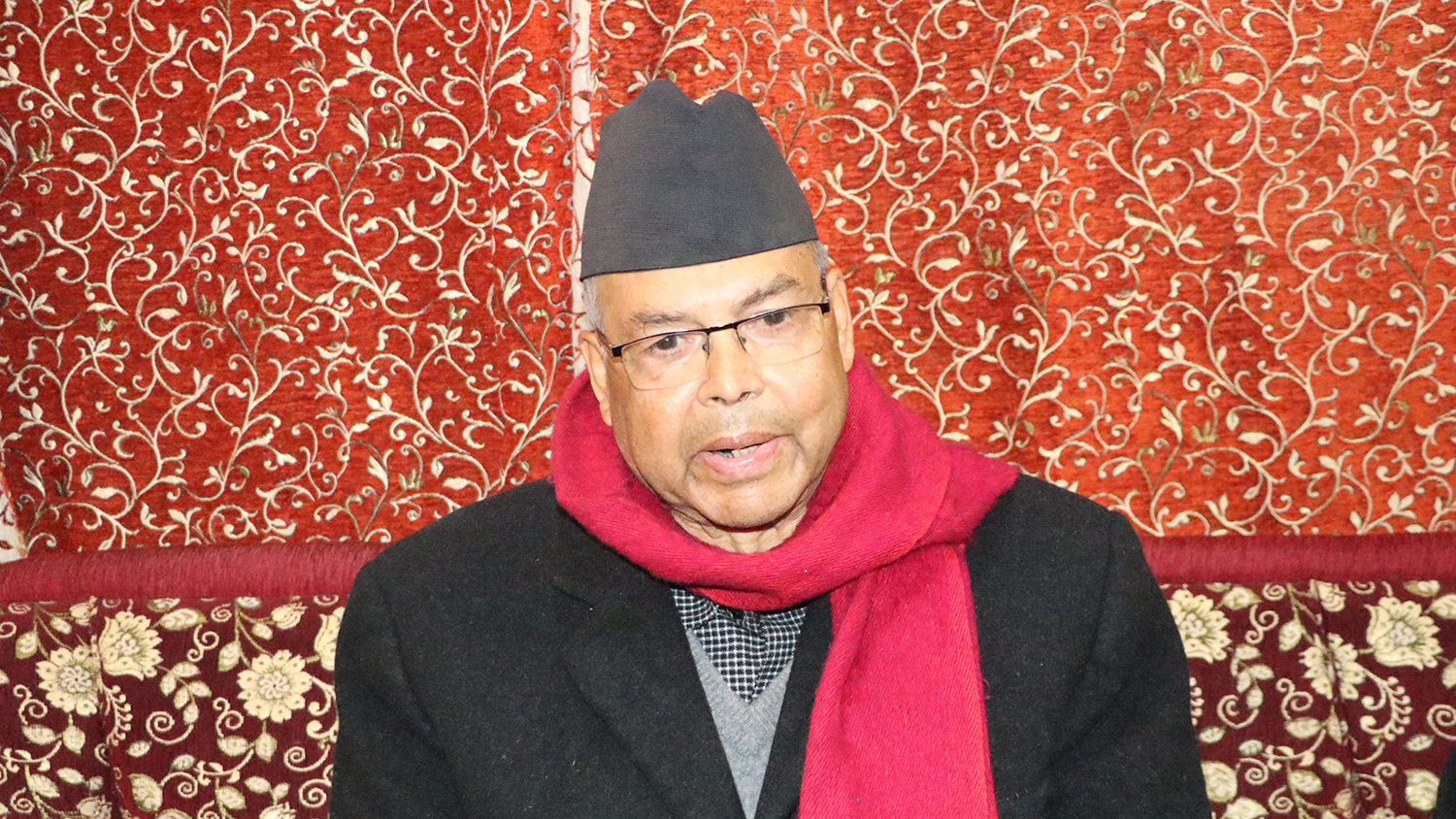 झलनाथ खनालको उपचार खर्च एमालेले बेहोर्ने- समाचार - कान्तिपुर समाचार