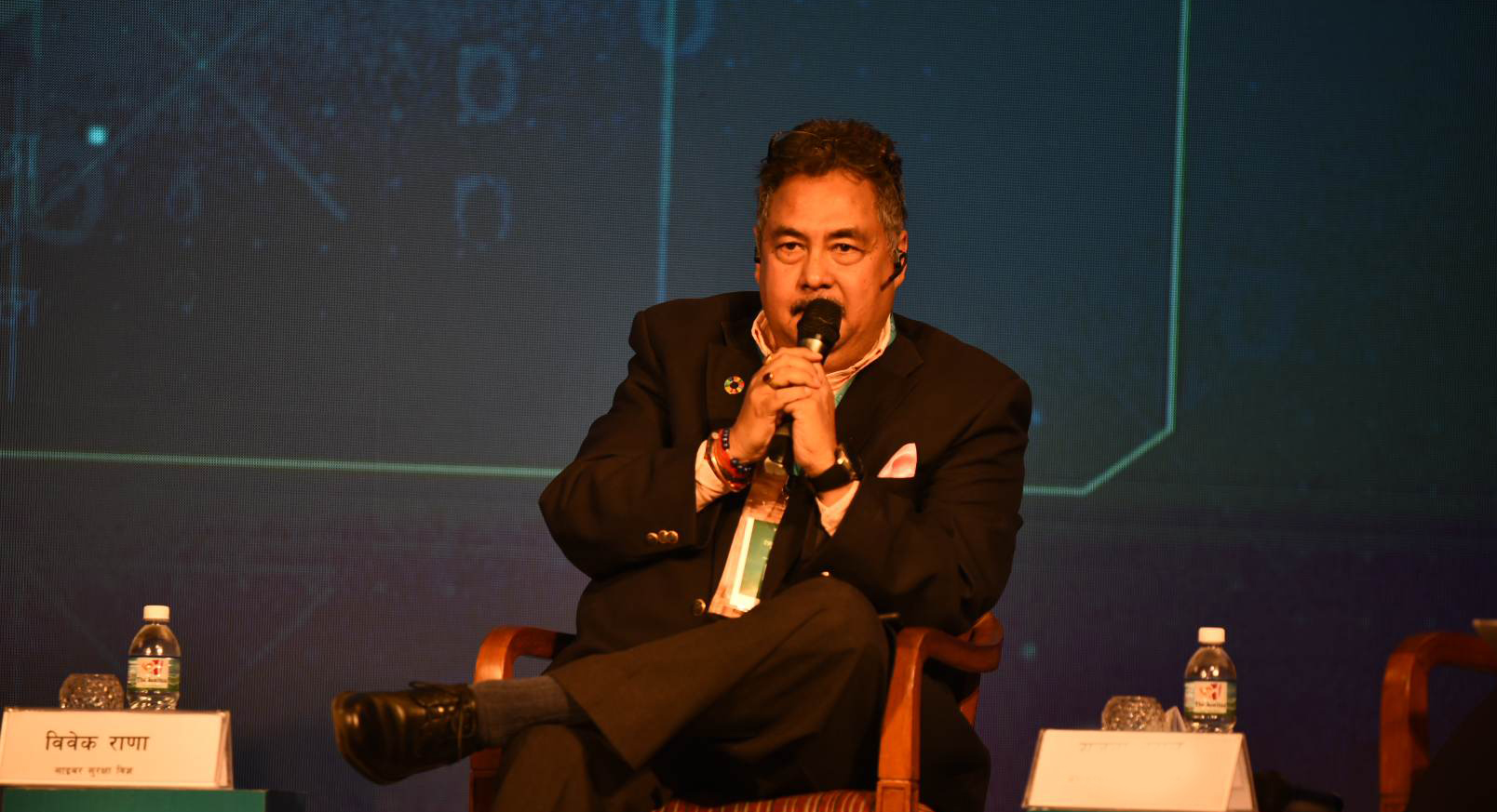 अनलाइनबाट आवेदन लियौं, काम डिजिटल भएन : विवेक राणा- विज्ञान र प्रविधि ...