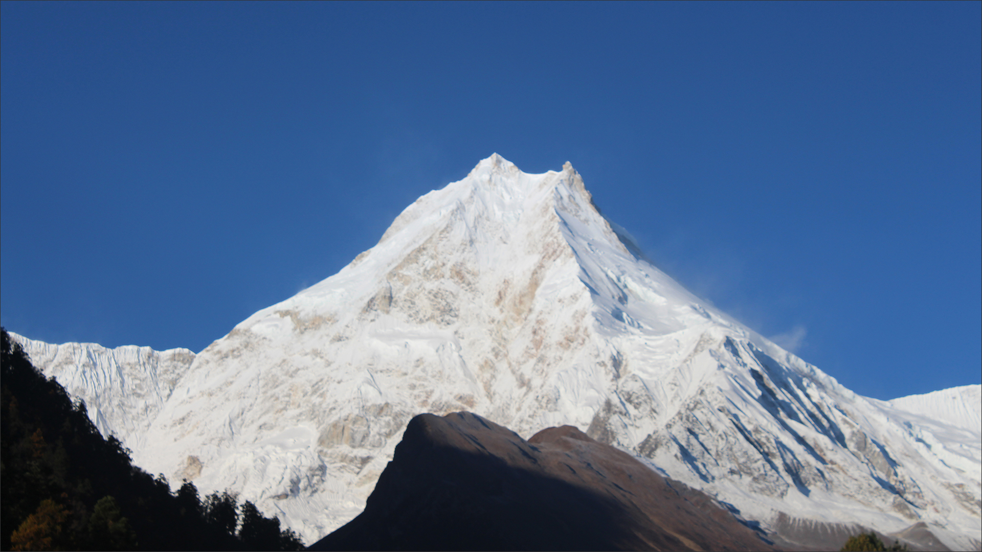 मनास्लुमा बढे पर्यटक, व्यवसायीलाई राहत- समाचार - कान्तिपुर समाचार