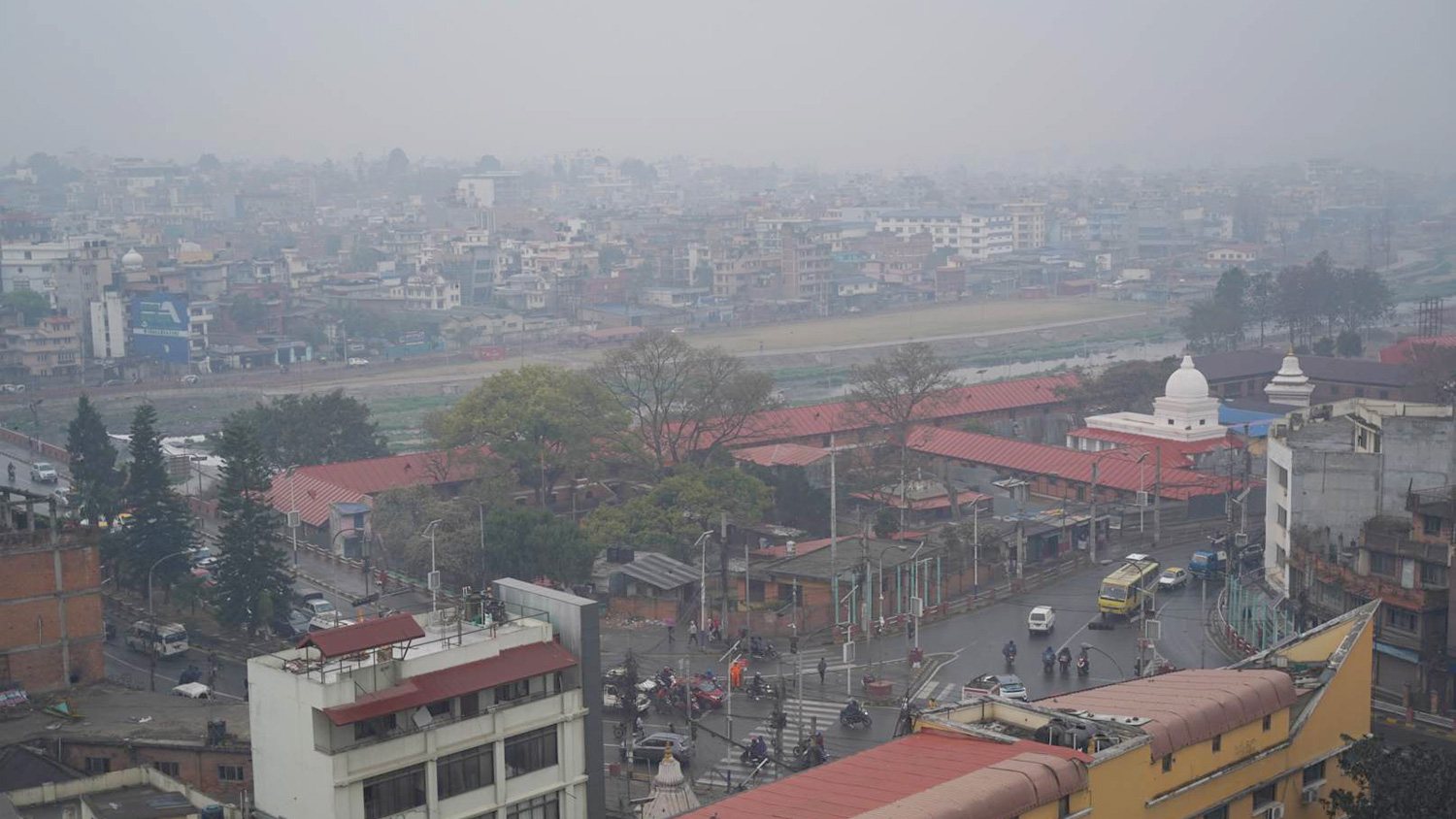काठमाडौंसहित मुलुकका अधिकांश पहाडी भेगमा वर्षा- समाचार - कान्तिपुर समाचार