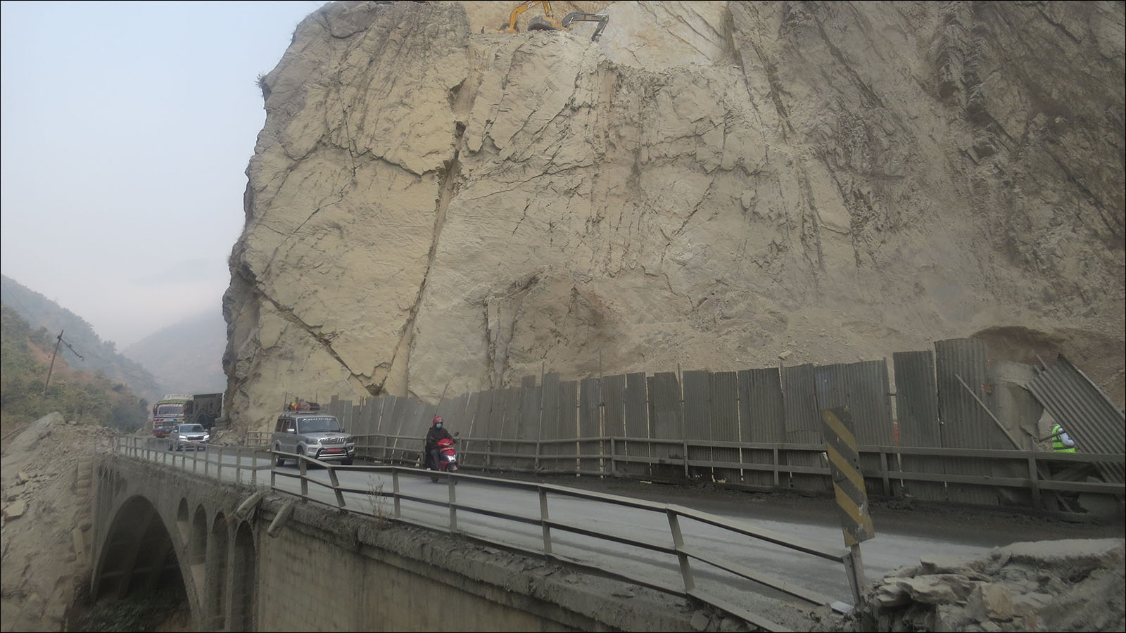 तुइन खोलाको चट्टान फुटाउन विस्फोट आवश्यक- वाग्मती - कान्तिपुर समाचार