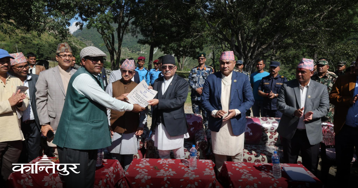 बझाङका भूकम्पपीडितलाई अस्थायी आवासका लागि तत्काल ५० हजार दिने ...