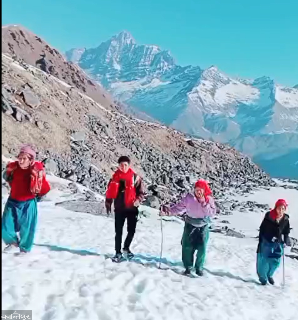 यार्चा संकलकलाई हिमपहिरोको जोखिम- न्युज फोल्डर - कान्तिपुर समाचार
