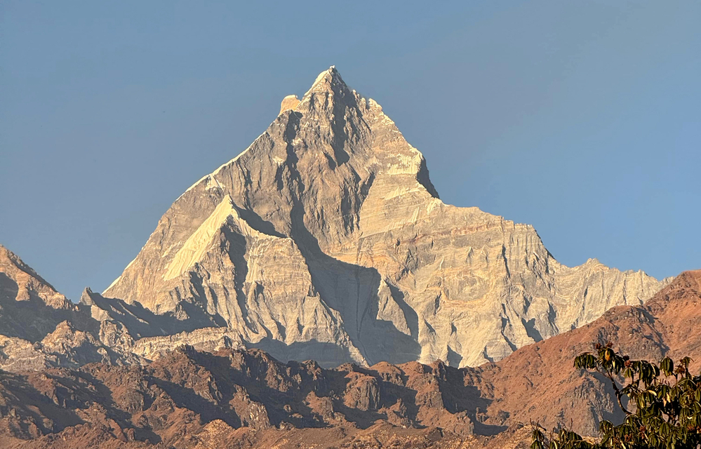 हिउँबिनाको माछापुच्छ्रे- समाचार - कान्तिपुर समाचार